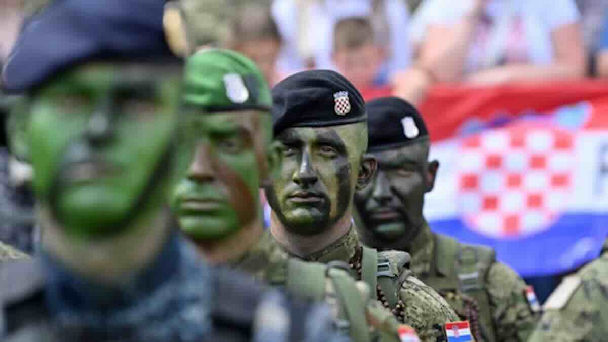 Hrvatska vraća obavezni vojni rok od 2026: kratka obuka, 1.100 € mesečno i civilna alternativa