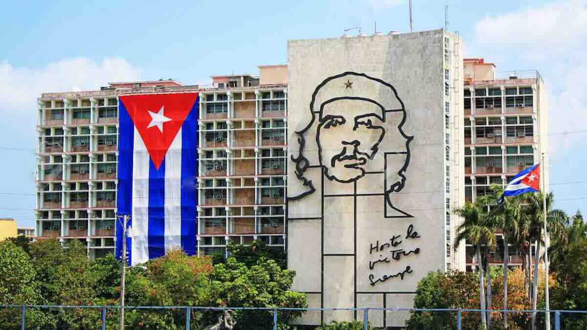 Tramp proglašava vanredno stanje zbog Kube, Havana uzvraća međunarodnim ...